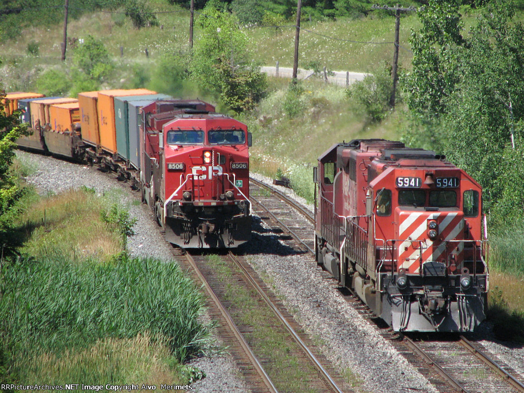 CP 8506 east at Coakley